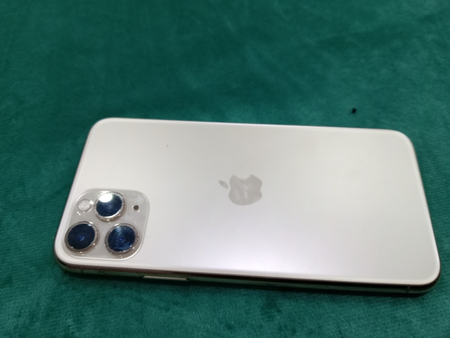 IPhone 11 pro kareski