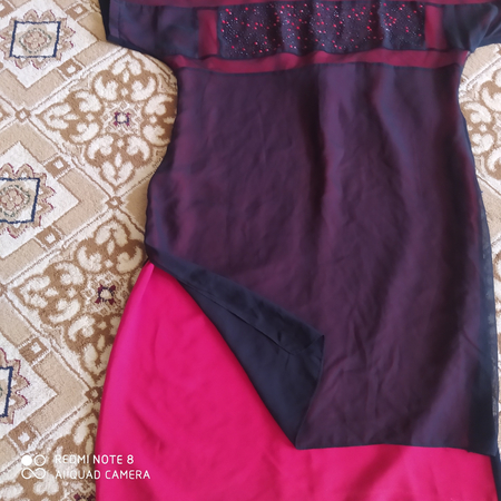 Jenskoe platie,proizvodstvo turtsiya dlina chut nije kolena,razmer 3xl