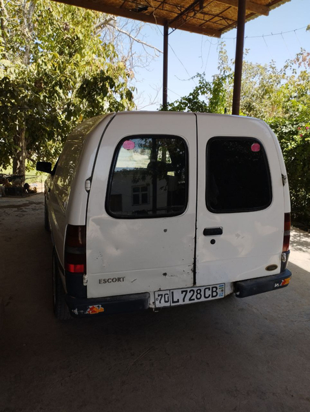 Ford escord yukfurgon bor to\\\'rt bolani yangi holati alo
