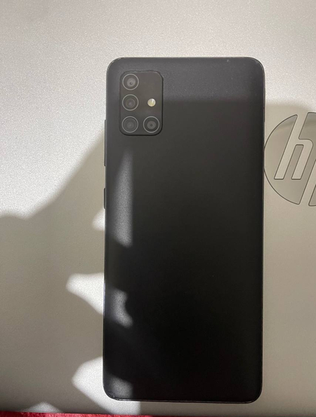 Samsung Galaxy A 51 Ideal faqat ekran rasmdaka ozroq chiziq tushgan