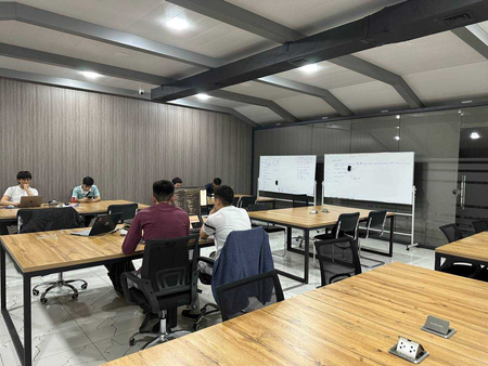 Coworking zona / Коворкинг зона / arendaga 1 kishilik ofis / Аренда