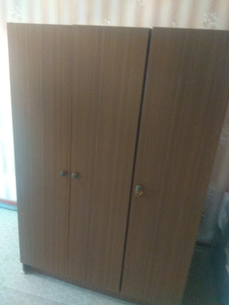 Шкаф продаётся  хорошем состояние Яхши холатда