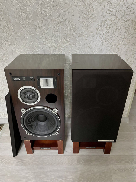 Продам Pioneer s933