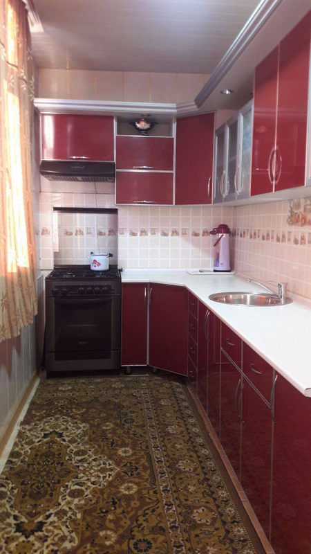 Продается 4 х комн каартира с лоджией в Навои