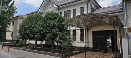 Сдается дом в Мирзо Улугбекском районе (Центр Луначарский)