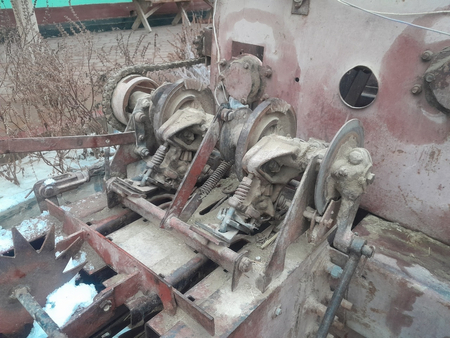 Traktor kip moshina
