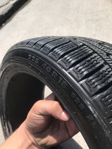 225/40/18 nokian hakkapelita