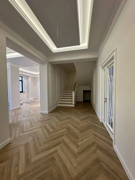 Продается Евро дом Ор-р: махалля Амир Темур 380м2