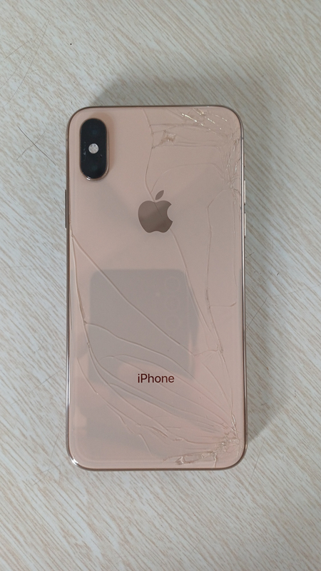 iPhone XS gold 64