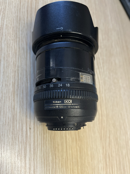 Продам сумку с фотопринадлежностями Canon Rebel Xs с обьективом 18-35м