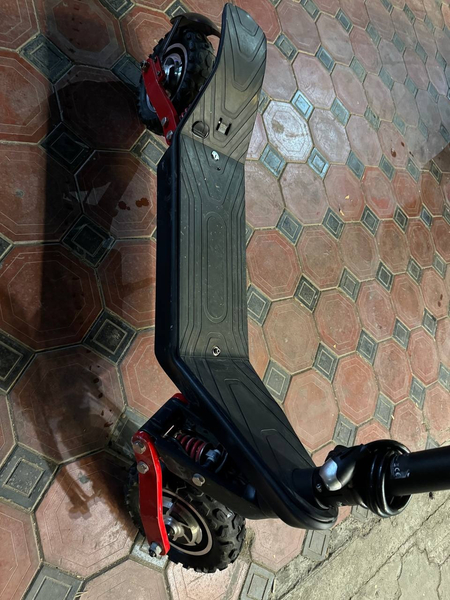 Електросамокат E-scooter x10