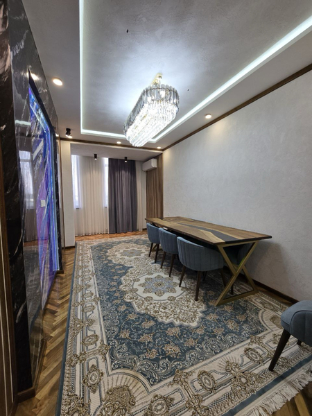 Продается 4 ком. Квартира площадью 130 кв.м. На Бульваре заходи и живи