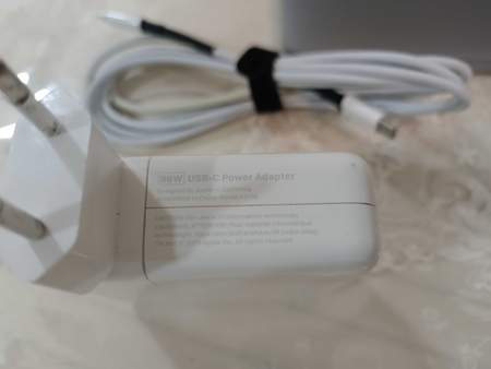 Macbook Pro 16.1  Intel core i7 16/512gb Руская раскладка A2141