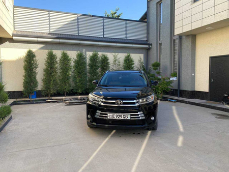 Продаю свою Toyota Highlander