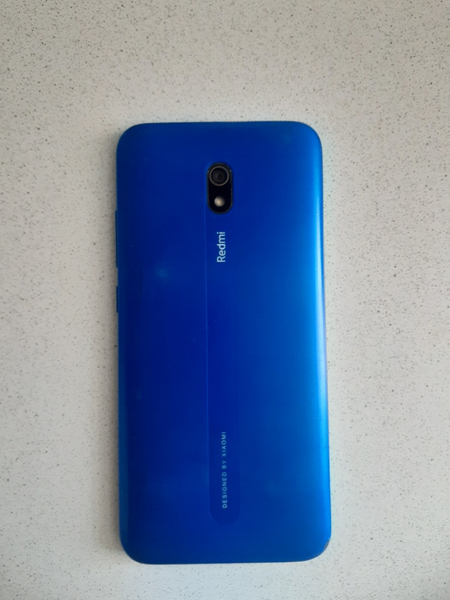 REDMI 8 A sotiladi xolati òrta ayolim ishlatgan