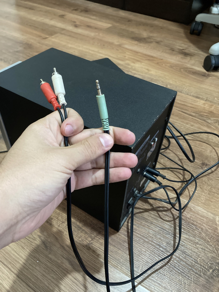 Продается колонки, стереосистема microlab M-520