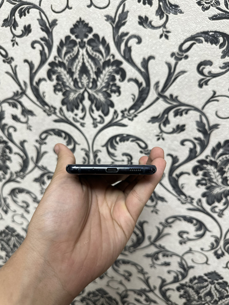 Samsung S20 Fe ideal sotiladi