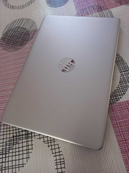 HP notebook yangi