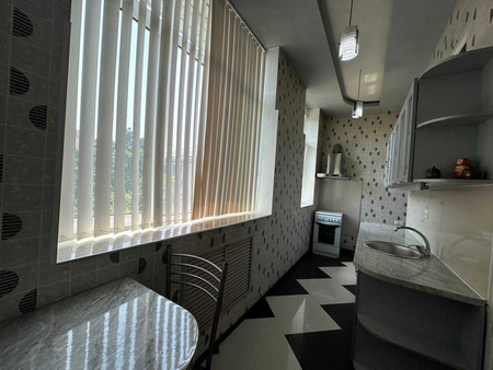 Мирабадский район 4х ком, 4 этаж, 94 школа; ул.Нукусская