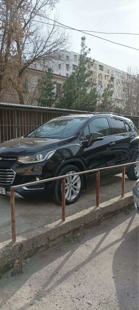 Tracker 1 2019 продажа