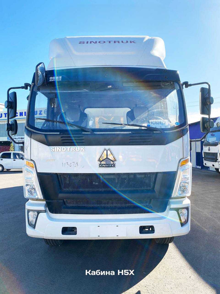 Автосамосвал HOWO SINOTRUK