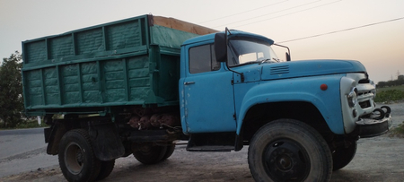 Zil selxoz ural mator balonlar yangi