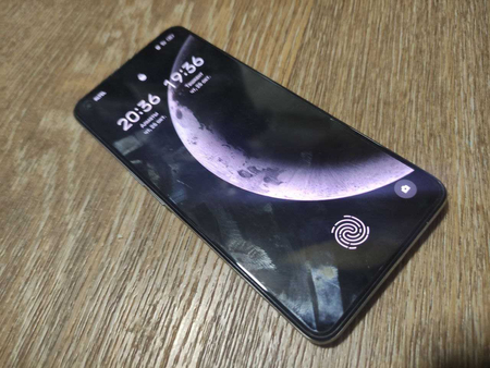 Realme gt2 12/256gb White В идеальном состоянии и полном комплекте!