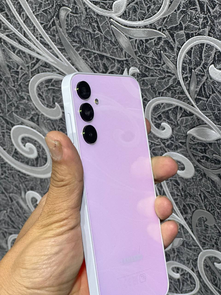Samsung A 15 6/128gb xolati yengi