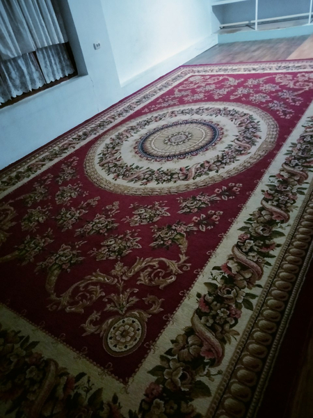 Gilam sotiladi kottagina ogir qalin gilam .Гилам .дорошка