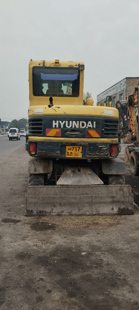 Hyundai 2011 w55
