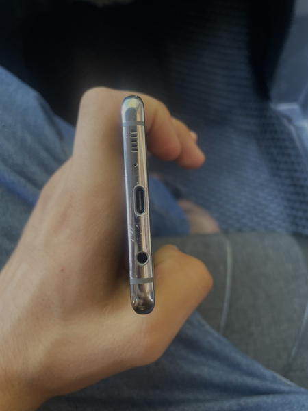 Например samsung galaxy s10 plus