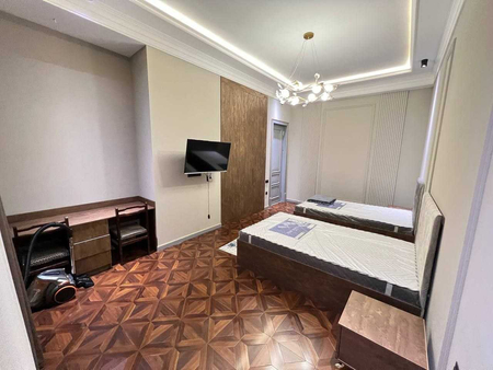 Сдается кв-ра в центре города ул. Мукуми 4/6/8 Авторский проект 1700$