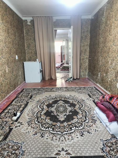 Талаба йоки чилонзорда ишлайдиган боллар бўлса 5-6та бола квартирага