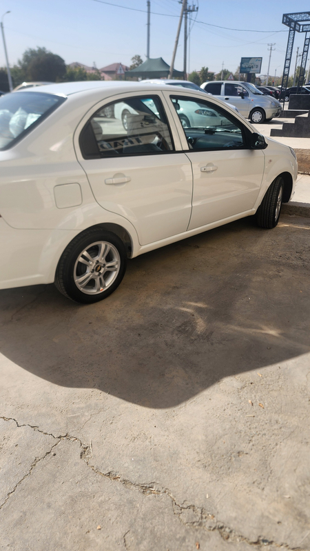 Нексия3 2022йил автомат