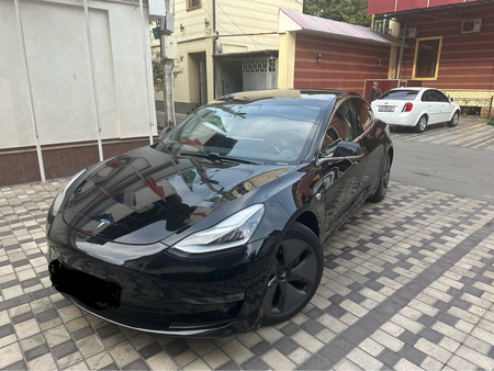 Срочно продается tesla model 3