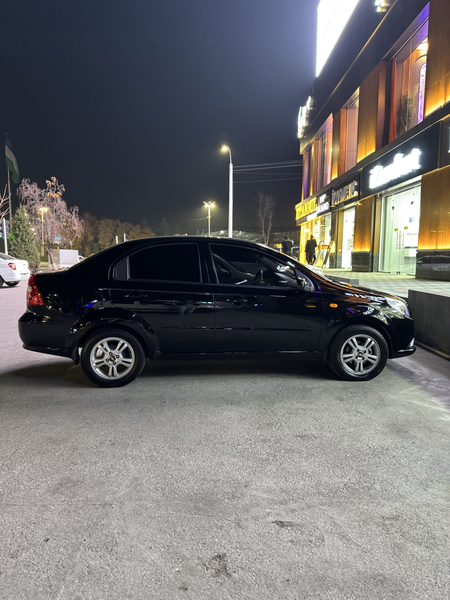 Nexia 3 Sotladi moshina ideall