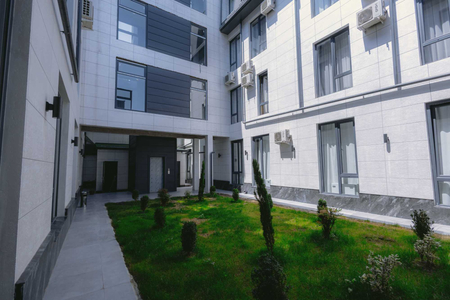 Барча шароитларга эга қулай мехмонхона (BeshChinor Hotel)