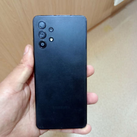 Samsung A32 sotiladi.ideal aybi yuq 100% javob