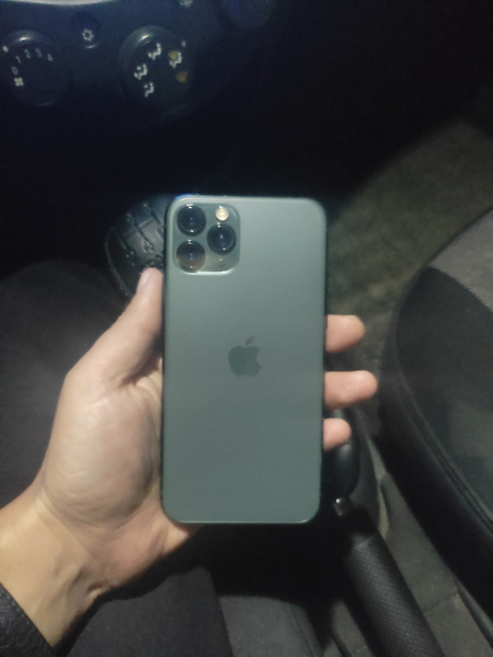 Ayfon 11 pro srocha sotiladi 64GB