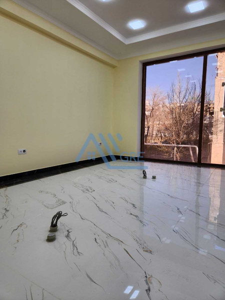 Яшнабад р-н Ахангаранское шоссе ул.Себзар,Бешарык 2 уровня 700 м²