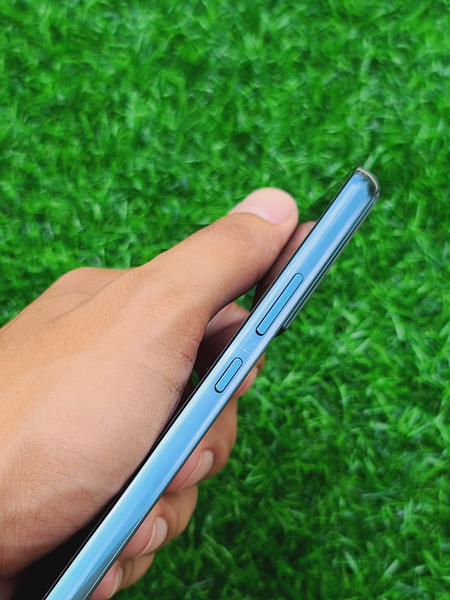 Samsung Galaxy S22 (5G). Snapdragon 8 Gen1. OzU 8/256 GB. Green IDEAL