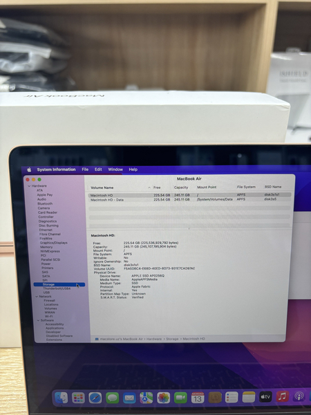 Macbook air 2020 M1 8/256Gb