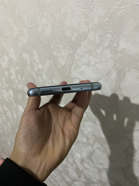 Samsung Galaxy Fe 6/128 gb sotiladi obmen ham gaplashamiz