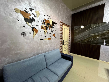 Новая гостиница Triple S Hotel, возле метро.
