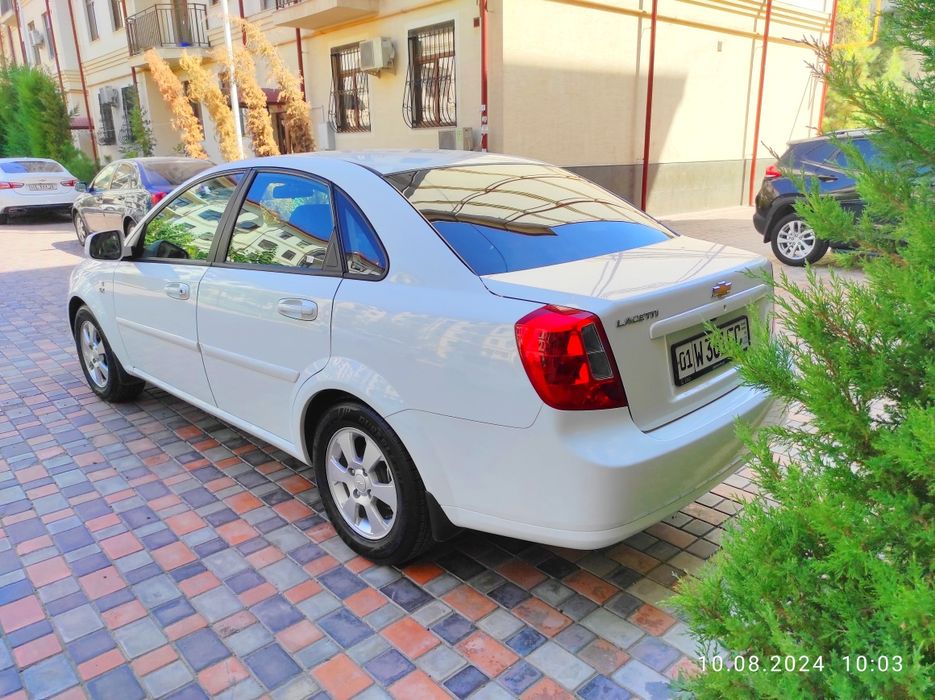 Lacetti 2013 года
