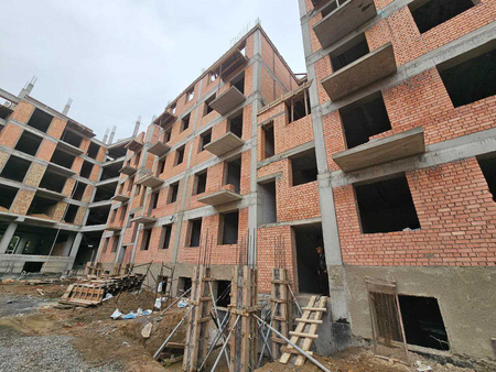 2-х комнатная Новостройка Коробка на 1 этаже  65 м²  Вокзал  49-школа