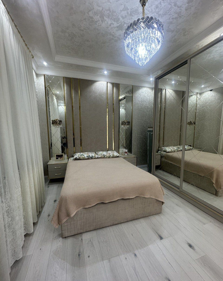 Yunsobod zenittan 1 km ichkarida 2sutu 250 000$min