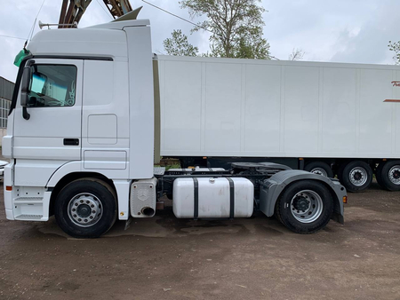 Mercedes-Benz Actros 1841 + реф SCHMITZ Сотилади