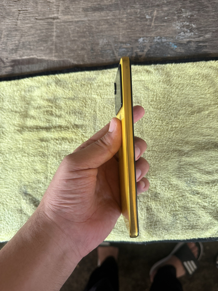 poco x4 pro 8.256g holati ideal karopka dak kamplekt bor