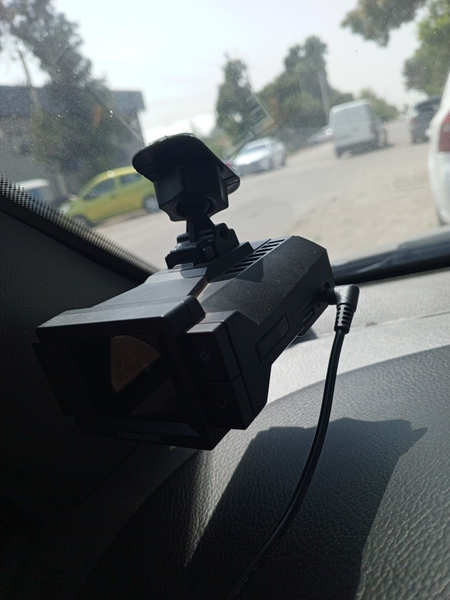 Antiradar 9700S hamma radarni ushledi 360dan tashqari